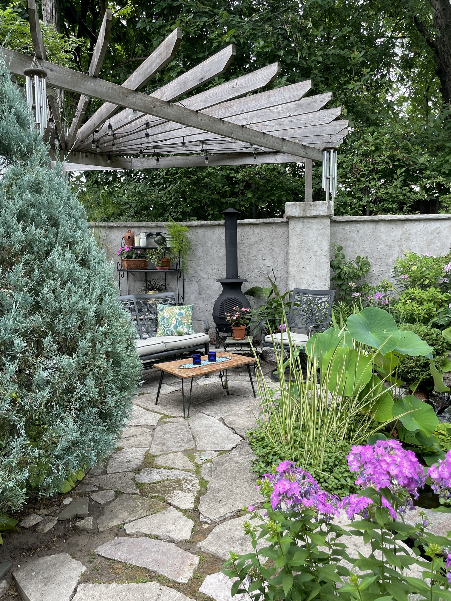 Tips for transforming a patio, balcony or deck into an outdoor oasis ...